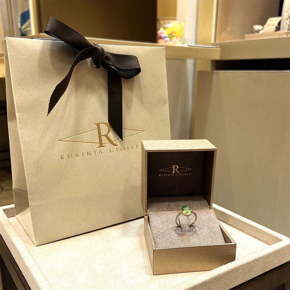 Ring in 9kt Yellow Gold and Black Thaiti Pearl – Rubinia